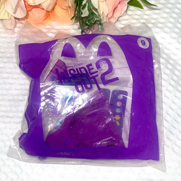 McDonald's | Toys | Nib Mcdonalds Happy Meal Toy Disney Pixar Inside ...